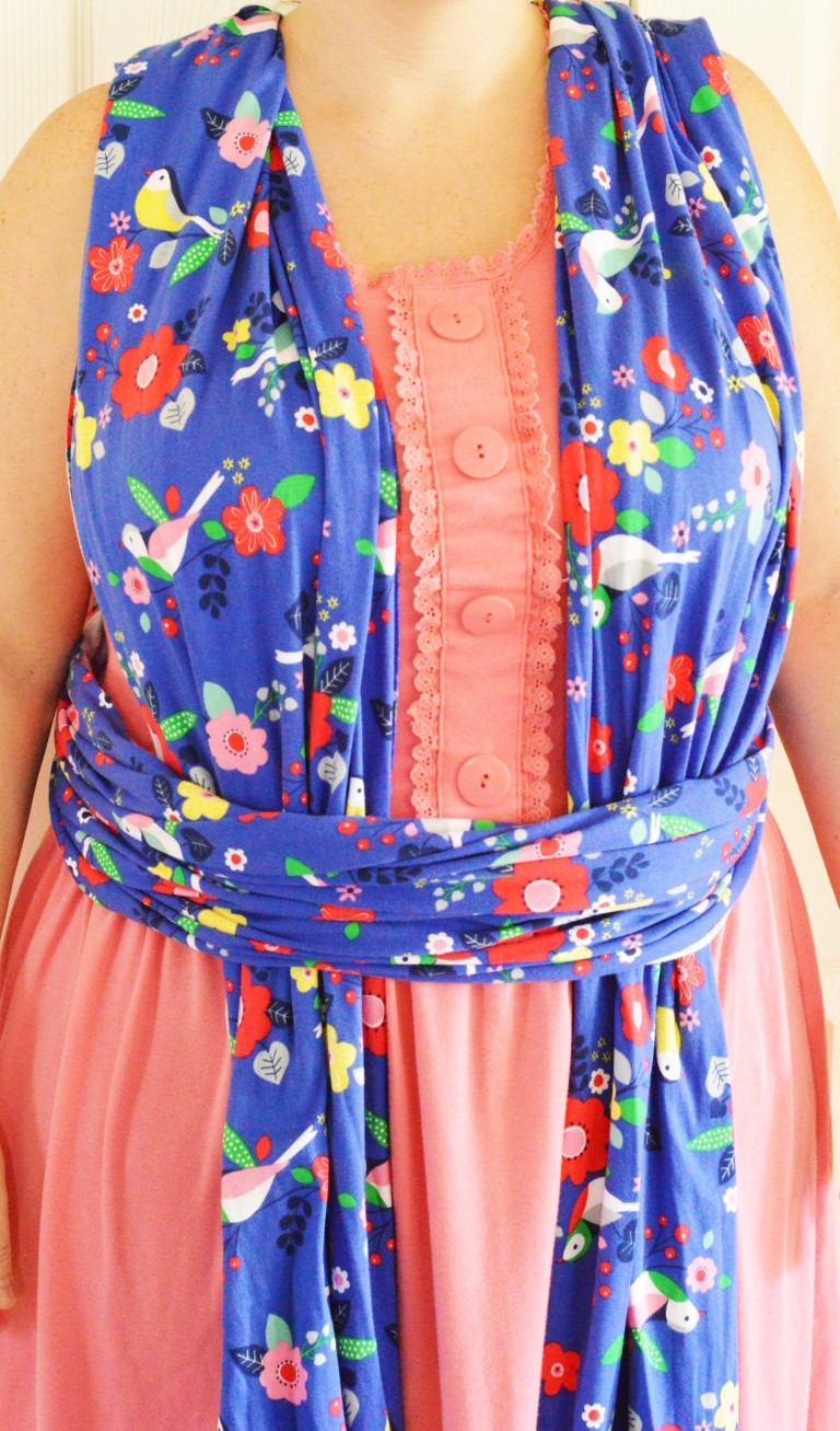 DIY Moby Wrap (How To Make A No-Sew Baby Wrap) - Penny Pinchin' Mom