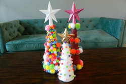 DIY Pom-Pom Christmas Trees - Penny Pinchin' Mom