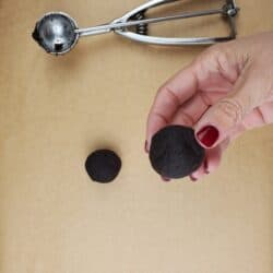 Easy Chocolate Cake Pops: A Sweet And Simple Treat For Any Occasion ...