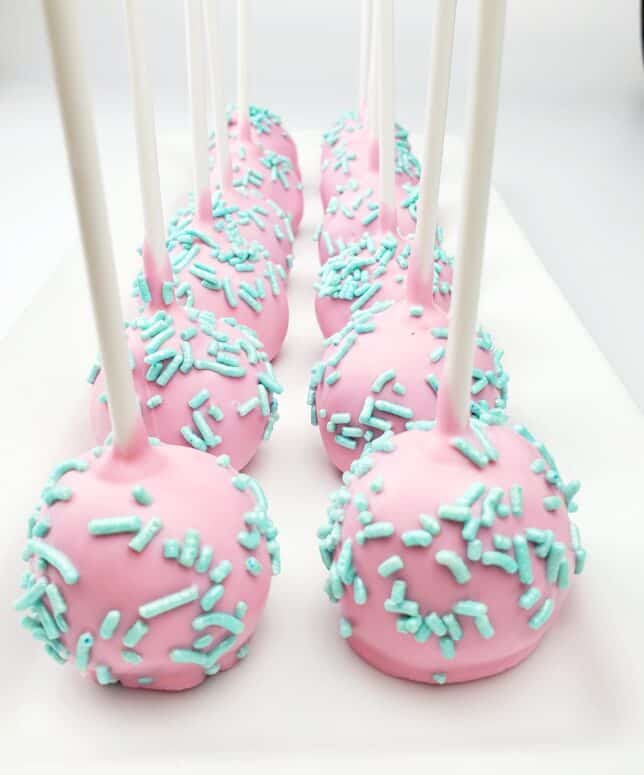 Easy Chocolate Cake Pops: A Sweet And Simple Treat For Any Occasion ...
