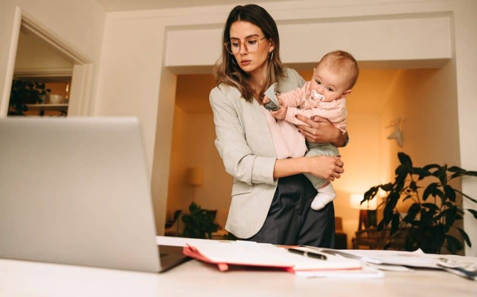 7 Gift Ideas For Working Moms (Picked By Real Moms!) - Penny Pinchin' Mom