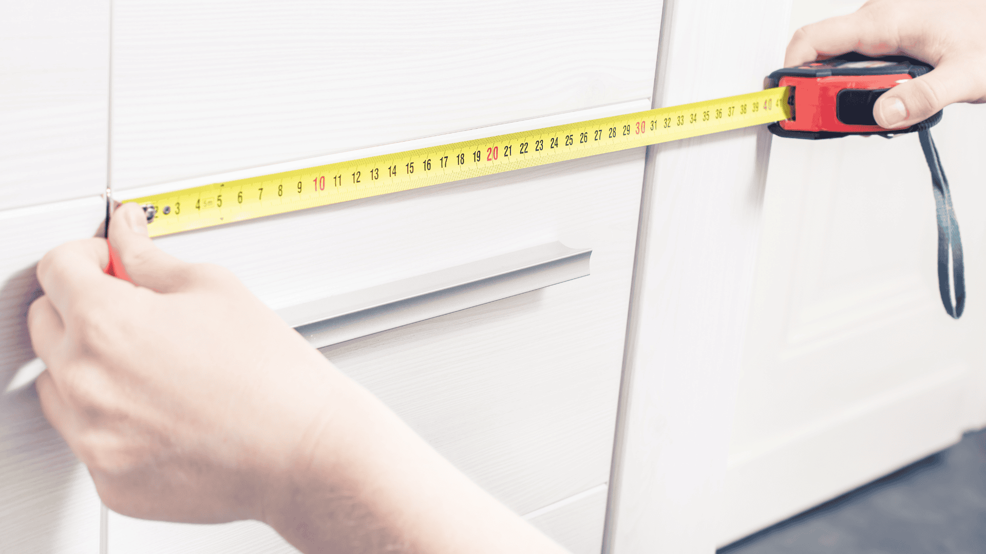 How To Organize A Small Closet: Tips For Tackling Your Closet Chaos ...